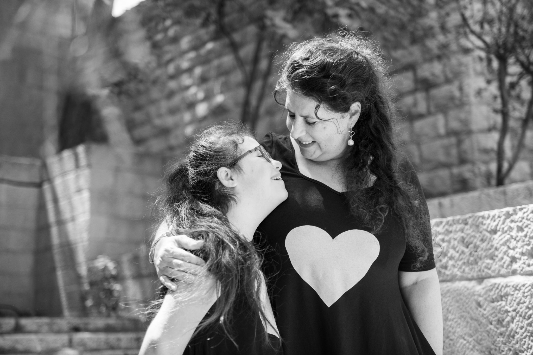 Mom and daughter 4 - The Jewish Life Photo Bank