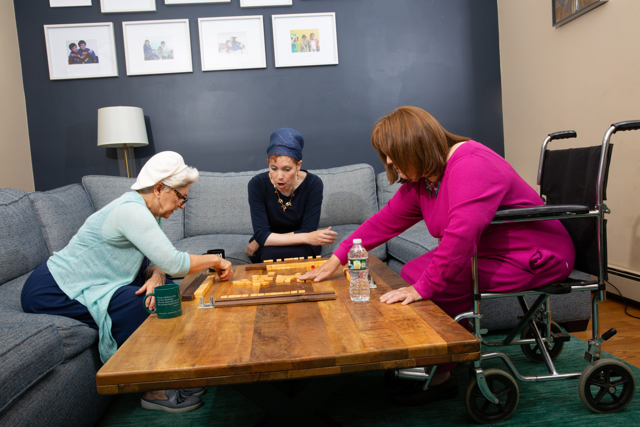 Women playing Mahjong 2 - The Jewish Life Photo Bank